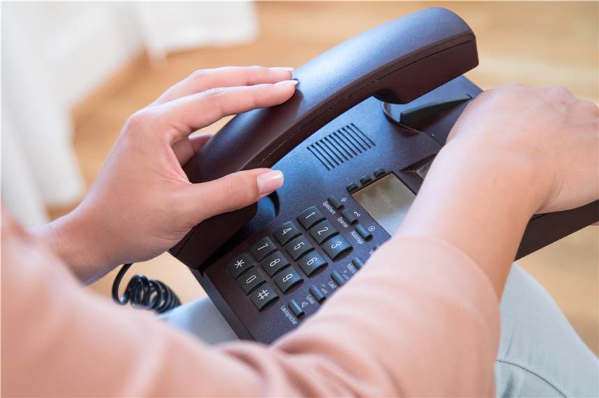 Un telefon special va fi pus în județ la dispoziția celor aflați în ...