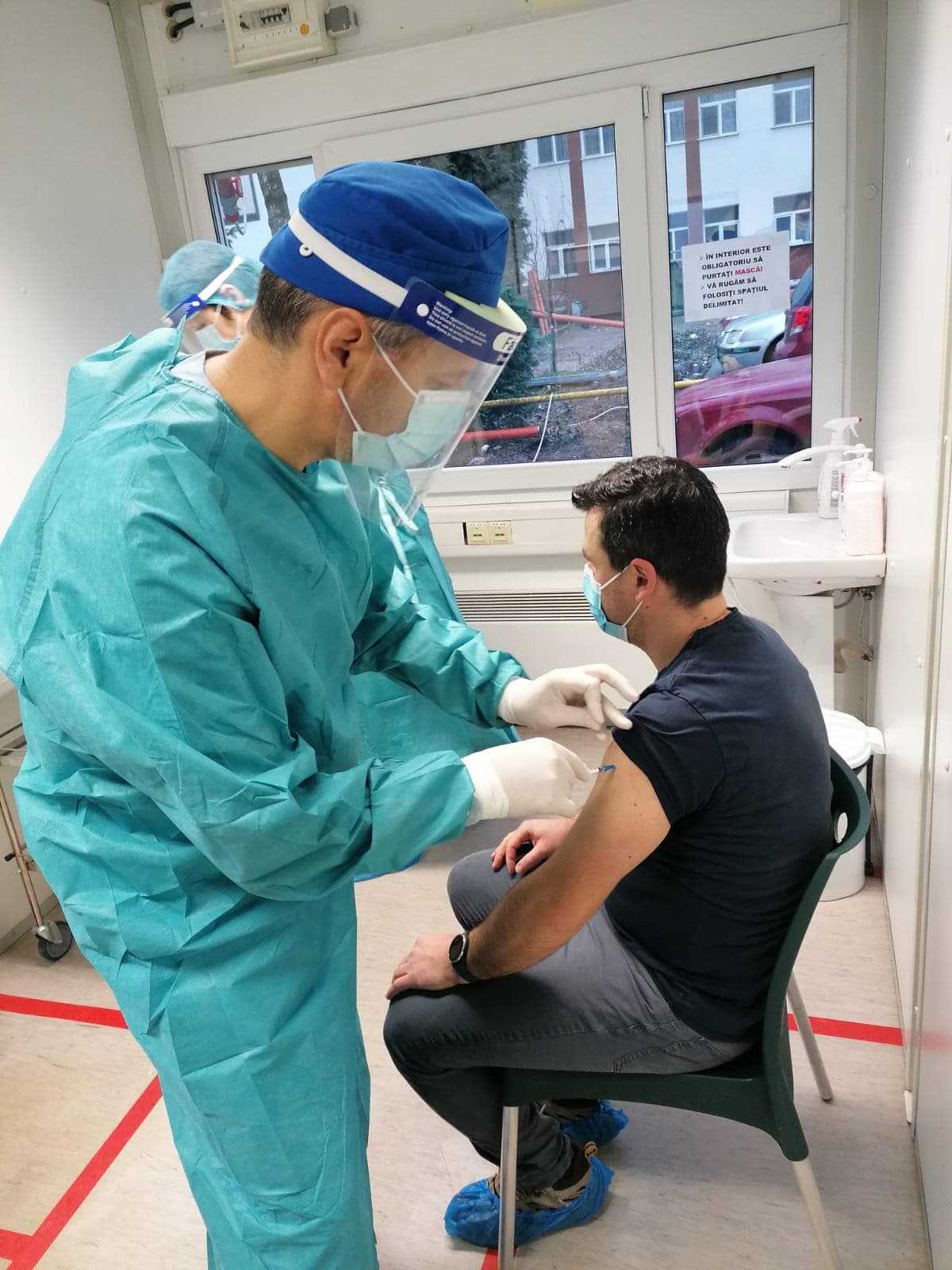 Vaccinarea personalului medical din BN a reînceput în prima zi ...